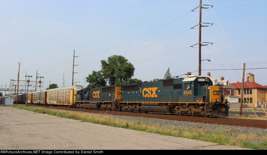 CSX 8545 leads Q-243 south-bound.